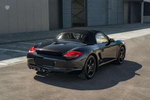 Melns Porsche Boxster 2012 Kretinga, ar dzinēja tilpumu 2.89 L un nobraukumu 174 tūkst. km par 25000 €, foto 21 vietnē AUTOMOTO.COM.LV