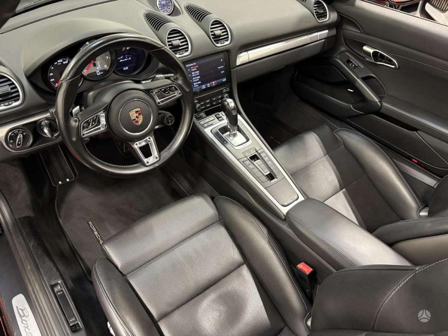 Melns Porsche Boxster 2017 Viļņa, ar dzinēja tilpumu 2.50 L un nobraukumu 47 tūkst. km par 54790 €, foto 15 vietnē AUTOMOTO.COM.LV