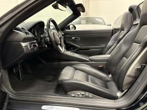 Melns Porsche Boxster 2017 Viļņa, ar dzinēja tilpumu 2.50 L un nobraukumu 47 tūkst. km par 54790 €, foto 17 vietnē AUTOMOTO.COM.LV