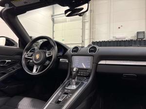 Melns Porsche Boxster 2017 Viļņa, ar dzinēja tilpumu 2.50 L un nobraukumu 47 tūkst. km par 54790 €, foto 19 vietnē AUTOMOTO.COM.LV