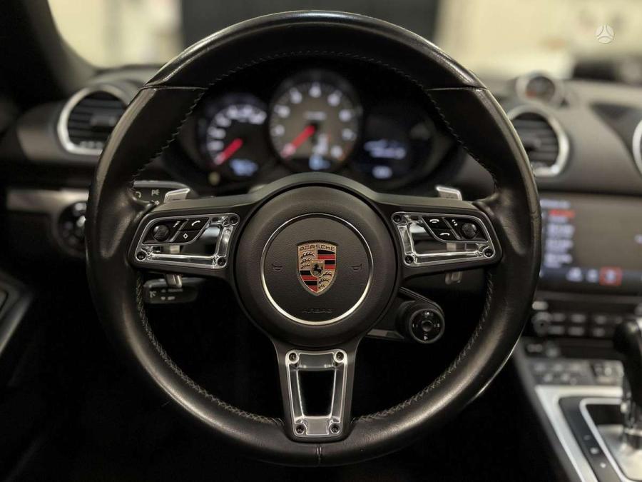 Melns Porsche Boxster 2017 Viļņa, ar dzinēja tilpumu 2.50 L un nobraukumu 47 tūkst. km par 54790 €, foto 22 vietnē AUTOMOTO.COM.LV