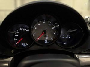 Melns Porsche Boxster 2017 Viļņa, ar dzinēja tilpumu 2.50 L un nobraukumu 47 tūkst. km par 54790 €, foto 23 vietnē AUTOMOTO.COM.LV