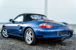 Zils Porsche Boxster 1997 Rīga, ar dzinēja tilpumu 2.50 L un nobraukumu 88 tūkst. km par 9990 €, foto 5 vietnē AUTOMOTO.COM.LV