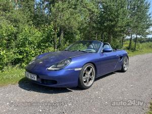 Zils Porsche Boxster 1997 Tallina, ar dzinēja tilpumu 2.50 L un nobraukumu 58 tūkst. km par 14900 €, foto  vietnē AUTOMOTO.COM.LV