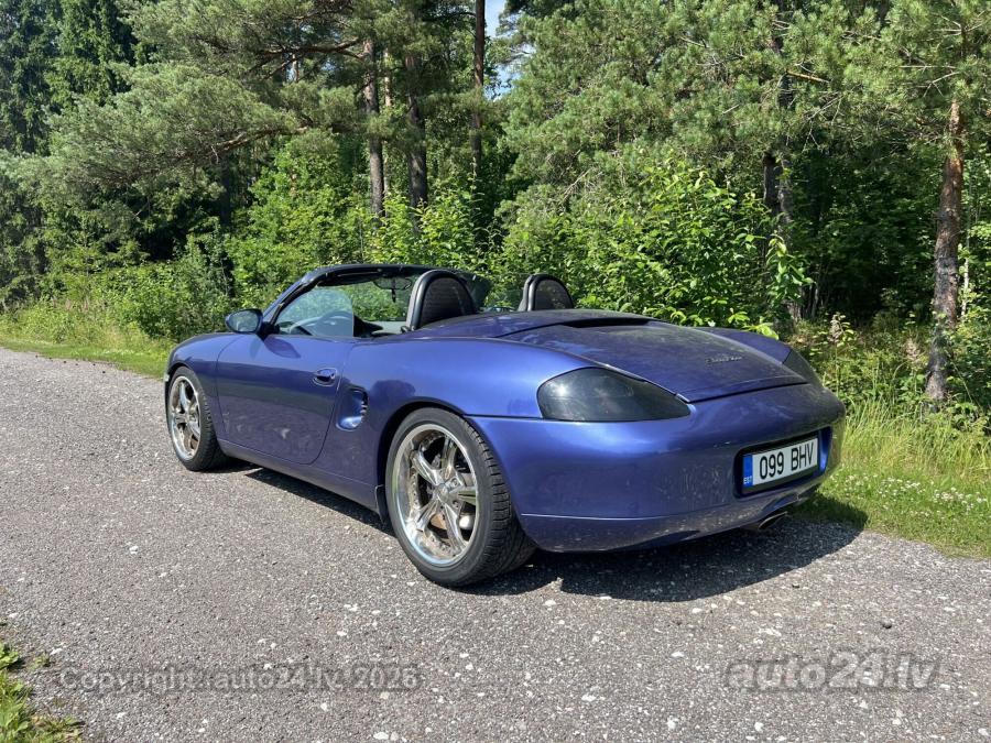 Blue Porsche Boxster 1997 in Tallinn, with an engine capacity of 2.50 L and mileage of 58 thousand km for 14900 €, photo 8 on AUTOMOTO.COM.LV