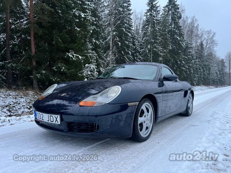 Zils Porsche Boxster 1998 Tallina, ar dzinēja tilpumu 2.50 L un nobraukumu 271 tūkst. km par 12999 €, foto 1 vietnē AUTOMOTO.COM.LV