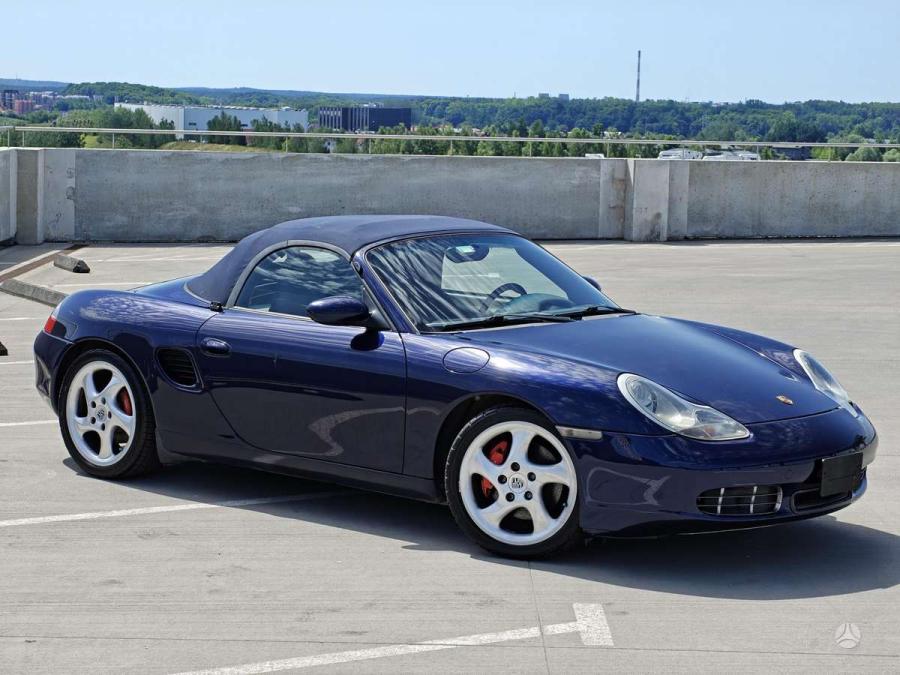 Blue Porsche Boxster 2001 in Vilnius, with an engine capacity of 3.18 L and mileage of 175 thousand km for 12600 €, photo 1 on AUTOMOTO.COM.LV