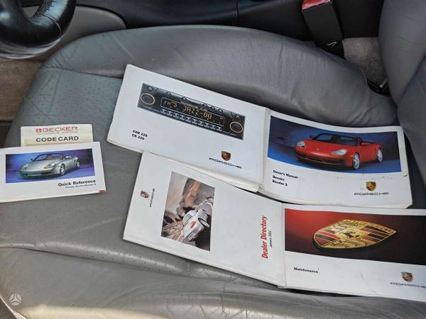 Zils Porsche Boxster 2001 Viļņa, ar dzinēja tilpumu 3.18 L un nobraukumu 175 tūkst. km par 12600 €, foto 4 vietnē AUTOMOTO.COM.LV