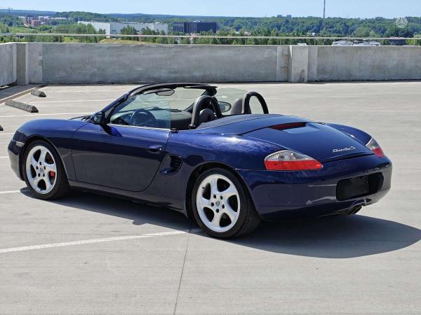 Zils Porsche Boxster 2001 Viļņa, ar dzinēja tilpumu 3.18 L un nobraukumu 175 tūkst. km par 12600 €, foto 9 vietnē AUTOMOTO.COM.LV