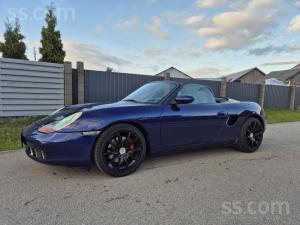 Zils Porsche Boxster 2002 Rīga, ar dzinēja tilpumu 3.20 L un nobraukumu 135 tūkst. km par 16000 €, foto 14 vietnē AUTOMOTO.COM.LV