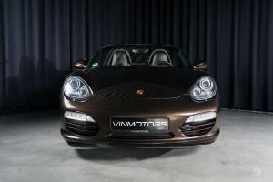 Brūns Porsche Boxster 2009 Viļņa, ar dzinēja tilpumu 2.89 L un nobraukumu 63 tūkst. km par 35000 €, foto 3 vietnē AUTOMOTO.COM.LV