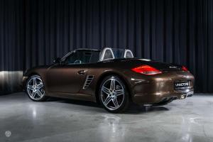 Brūns Porsche Boxster 2009 Viļņa, ar dzinēja tilpumu 2.89 L un nobraukumu 63 tūkst. km par 35000 €, foto 6 vietnē AUTOMOTO.COM.LV