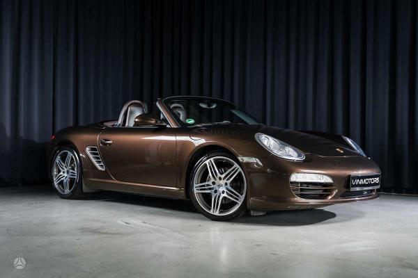 Brūns Porsche Boxster 2009 Viļņa, ar dzinēja tilpumu 2.89 L un nobraukumu 63 tūkst. km par 30000 €, foto 3 vietnē AUTOMOTO.COM.LV