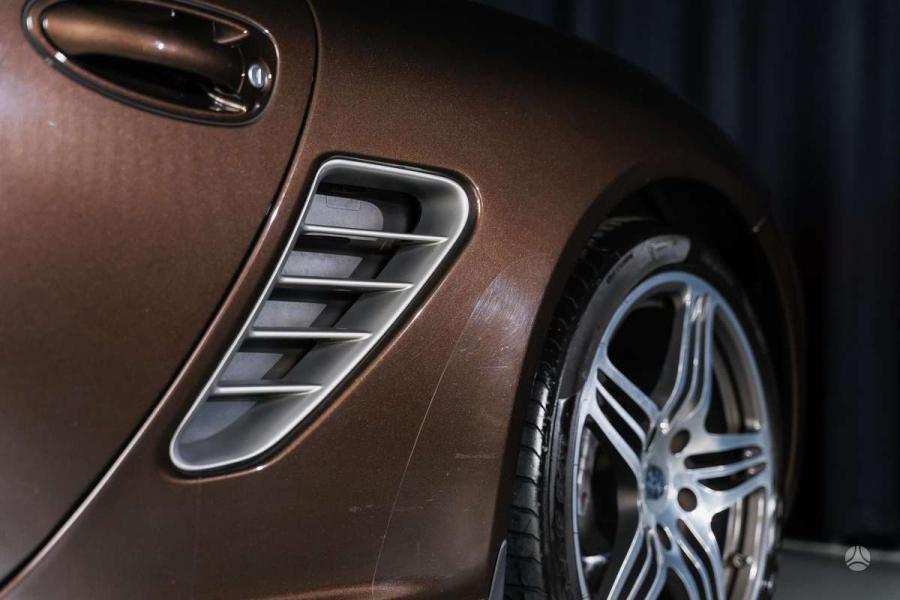 Brūns Porsche Boxster 2009 Viļņa, ar dzinēja tilpumu 2.89 L un nobraukumu 63 tūkst. km par 30000 €, foto 17 vietnē AUTOMOTO.COM.LV