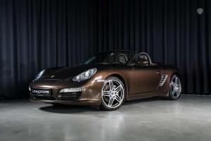 Brown Porsche Boxster 2009 in Vilnius, with an engine capacity of 2.89 L and mileage of 63 thousand km for 34000 €, photo  on AUTOMOTO.COM.LV