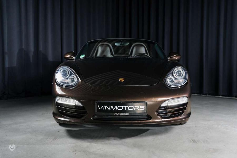 Brown Porsche Boxster 2009 in Vilnius, with an engine capacity of 2.89 L and mileage of 63 thousand km for 34000 €, photo 3 on AUTOMOTO.COM.LV
