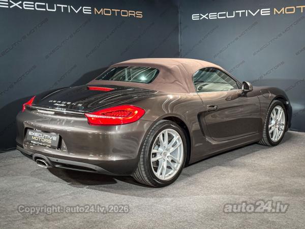 Brūns Porsche Boxster 2014 Tallina, ar dzinēja tilpumu 2.70 L un nobraukumu 107 tūkst. km par 42900 €, foto 9 vietnē AUTOMOTO.COM.LV