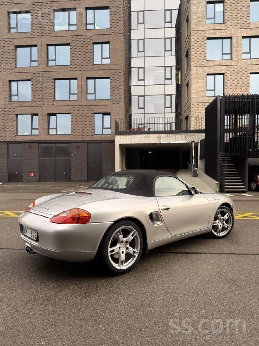 Porsche Boxster 1997 Rīga, ar dzinēja tilpumu 2.50 L un nobraukumu 126 tūkst. km par 13000 €, foto 3 vietnē AUTOMOTO.COM.LV