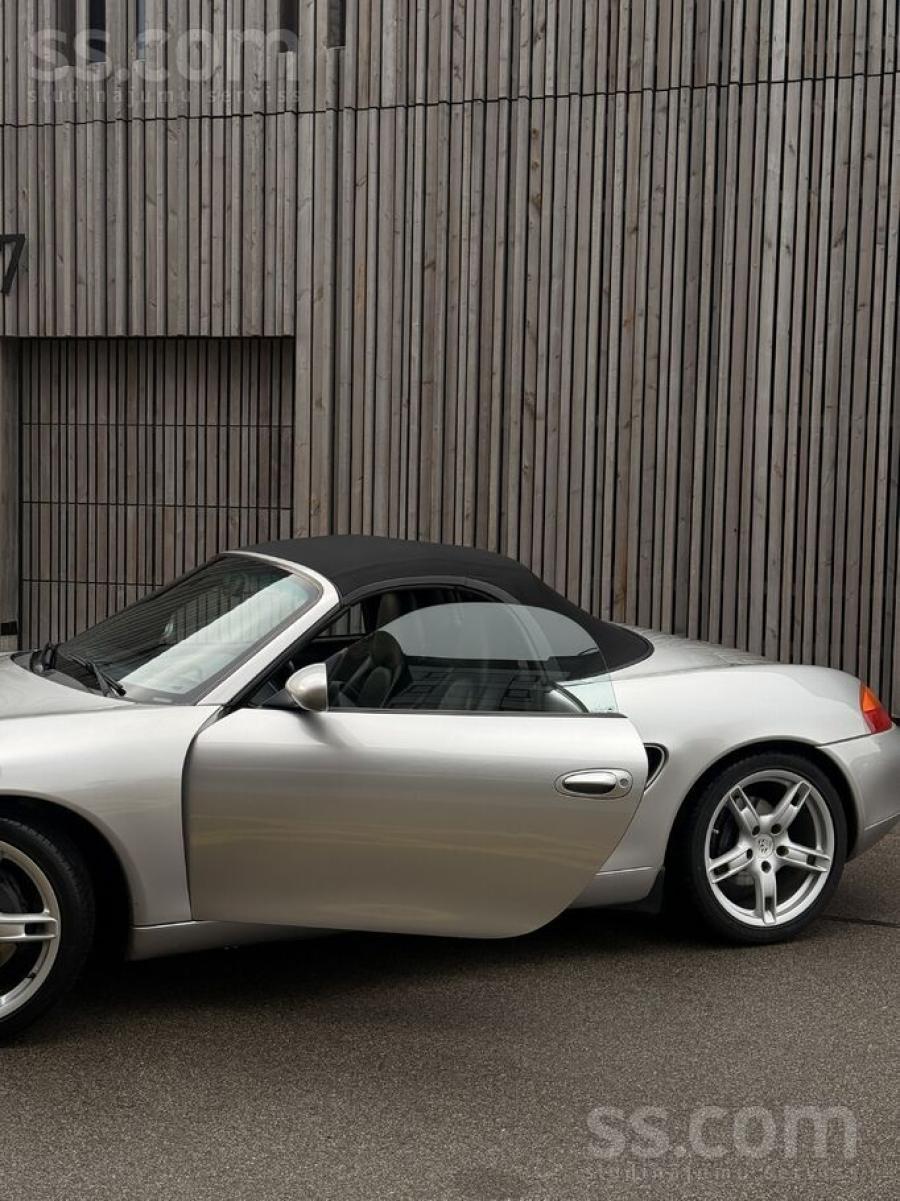 Porsche Boxster 1997 Rīga, ar dzinēja tilpumu 2.50 L un nobraukumu 126 tūkst. km par 13000 €, foto 20 vietnē AUTOMOTO.COM.LV