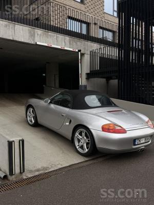 Porsche Boxster 1997 Rīga, ar dzinēja tilpumu 2.50 L un nobraukumu 126 tūkst. km par 13000 €, foto 24 vietnē AUTOMOTO.COM.LV