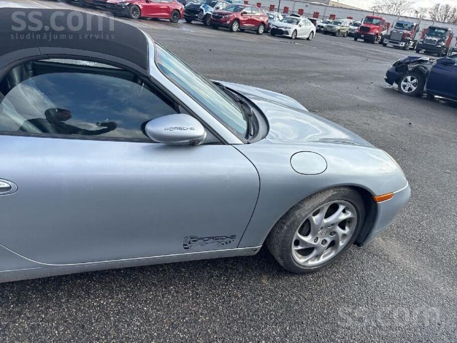 Porsche Boxster 2000 in Klaipeda, with an engine capacity of 2.70 L and mileage of 160 thousand km for 5200 €, photo 4 on AUTOMOTO.COM.LV