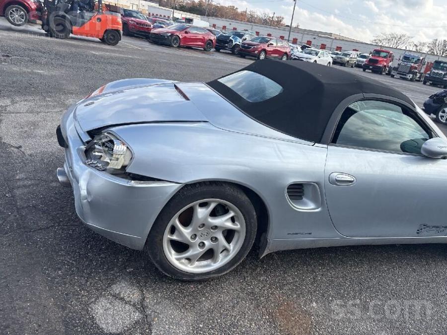 Porsche Boxster 2000 in Klaipeda, with an engine capacity of 2.70 L and mileage of 160 thousand km for 5200 €, photo 5 on AUTOMOTO.COM.LV