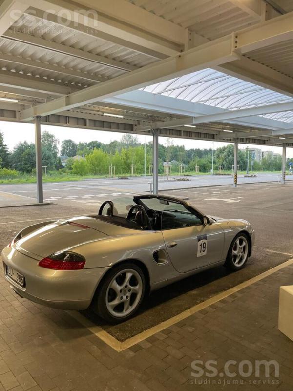 Porsche Boxster 2000 in Riga, with an engine capacity of 2.70 L and mileage of 223 thousand km for 15123 €, photo 6 on AUTOMOTO.COM.LV