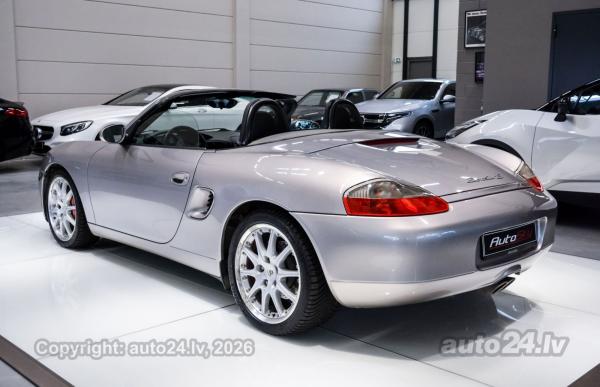 Porsche Boxster 2001 Tallina, ar dzinēja tilpumu 3.20 L un nobraukumu 83 tūkst. km par 17000 €, foto 8 vietnē AUTOMOTO.COM.LV