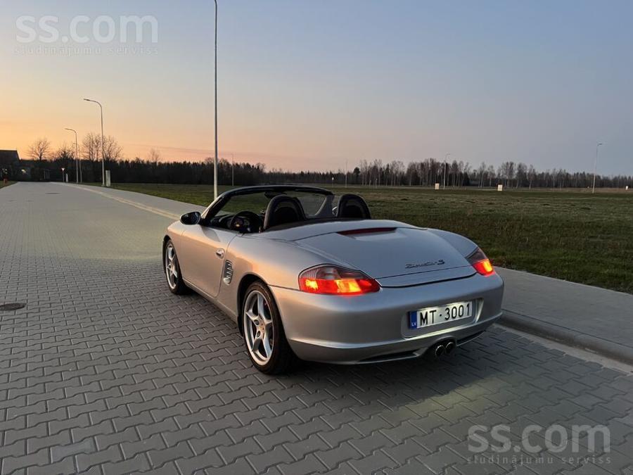 Porsche Boxster 2003 Rīga, ar dzinēja tilpumu 3.20 L un nobraukumu 146 tūkst. km par 21900 €, foto 1 vietnē AUTOMOTO.COM.LV