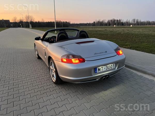 Porsche Boxster 2003 Rīga, ar dzinēja tilpumu 3.20 L un nobraukumu 146 tūkst. km par 21900 €, foto 9 vietnē AUTOMOTO.COM.LV
