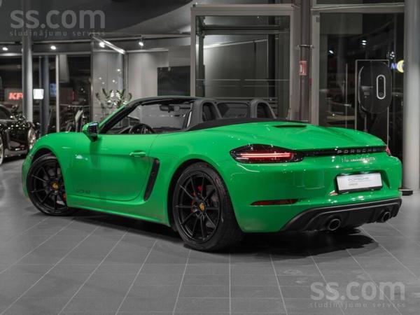 Green Porsche Boxster 2022 in Riga, with an engine capacity of 4.00 L and mileage of 42 thousand km for 79900 €, photo 10 on AUTOMOTO.COM.LV