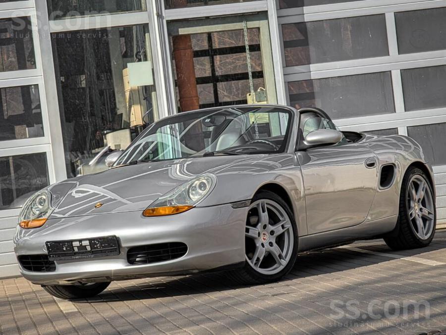 Grey Porsche Boxster 1997 in Jurmala, with an engine capacity of 2.50 L and mileage of 117 thousand km for 12990 €, photo 2 on AUTOMOTO.COM.LV