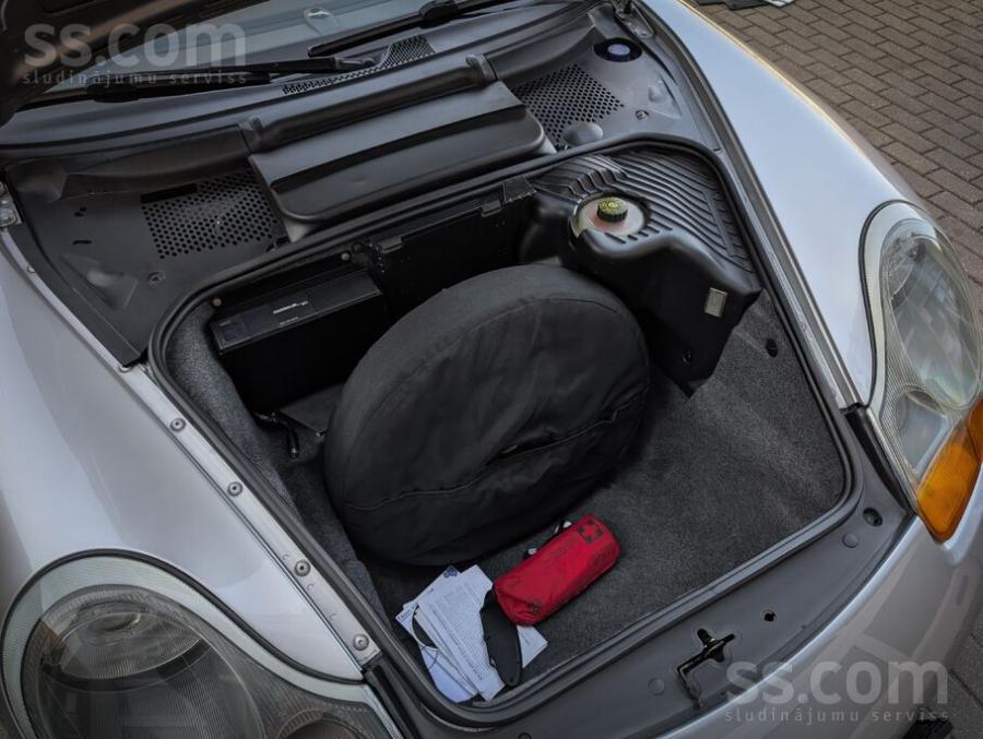 Grey Porsche Boxster 1997 in Jurmala, with an engine capacity of 2.50 L and mileage of 117 thousand km for 12990 €, photo 15 on AUTOMOTO.COM.LV