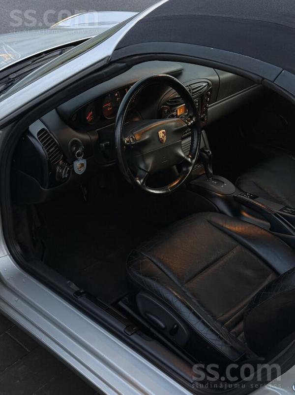 Grey Porsche Boxster 1997 in Riga, with an engine capacity of 2.50 L and mileage of 126 thousand km for 11500 €, photo 6 on AUTOMOTO.COM.LV
