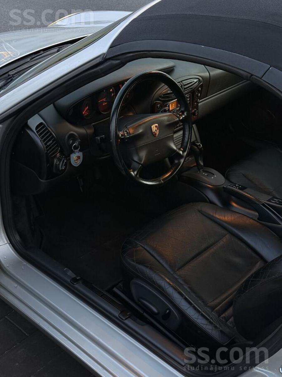 Pelēks Porsche Boxster 1997 Rīga, ar dzinēja tilpumu 2.50 L un nobraukumu 126 tūkst. km par 11500 €, foto 6 vietnē AUTOMOTO.COM.LV