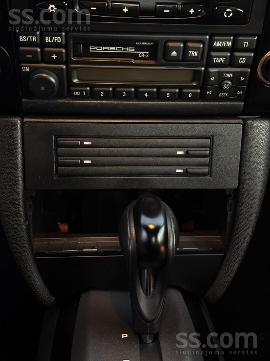 Pelēks Porsche Boxster 1997 Rīga, ar dzinēja tilpumu 2.50 L un nobraukumu 126 tūkst. km par 11500 €, foto 8 vietnē AUTOMOTO.COM.LV