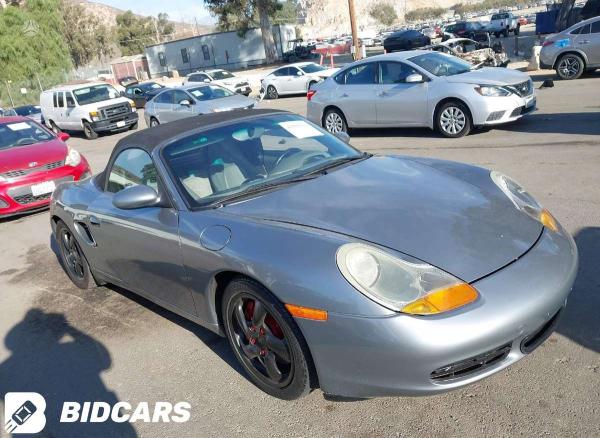 Grey Porsche Boxster 2000 in Klaipeda, with an engine capacity of 3.20 L and mileage of 160 thousand km for 5900 €, photo 10 on AUTOMOTO.COM.LV