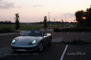 Pelēks Porsche Boxster 2000 Tartu, ar dzinēja tilpumu 2.70 L un nobraukumu 68 tūkst. km par 15500 €, foto  vietnē AUTOMOTO.COM.LV