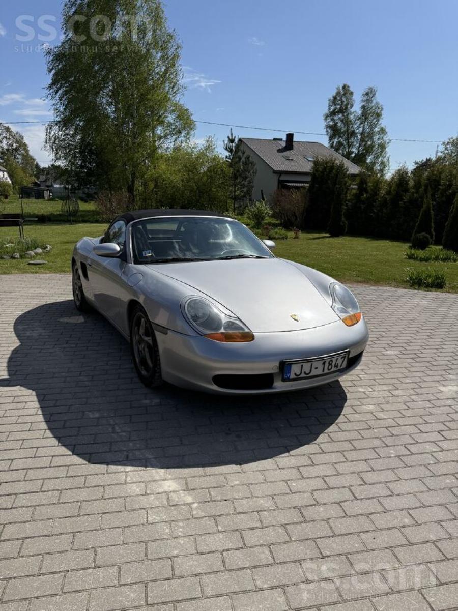Pelēks Porsche Boxster 2000 Rīga, ar dzinēja tilpumu 2.70 L un nobraukumu 143 tūkst. km par 10000 €, foto 7 vietnē AUTOMOTO.COM.LV