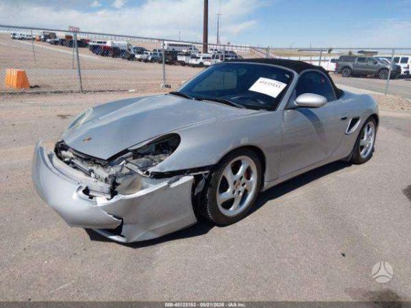Pelēks Porsche Boxster 2000 Klaipėda, ar dzinēja tilpumu 3.18 L un nobraukumu 219 tūkst. km par 8000 €, foto 2 vietnē AUTOMOTO.COM.LV