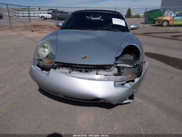 Pelēks Porsche Boxster 2000 Klaipėda, ar dzinēja tilpumu 3.18 L un nobraukumu 219 tūkst. km par 8000 €, foto 6 vietnē AUTOMOTO.COM.LV