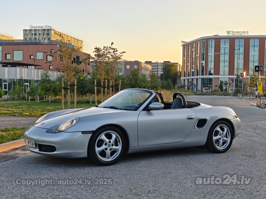 Pelēks Porsche Boxster 2000 Tallina, ar dzinēja tilpumu 2.70 L un nobraukumu 68 tūkst. km par 15900 €, foto 7 vietnē AUTOMOTO.COM.LV