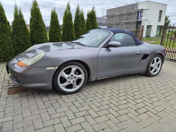Grey Porsche Boxster 2001 in Kaunas, with an engine capacity of 2.69 L and mileage of 188 thousand km for 10900 €, photo 2 on AUTOMOTO.COM.LV