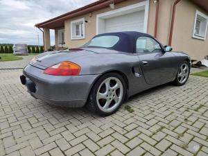 Grey Porsche Boxster 2001 in Kaunas, with an engine capacity of 2.69 L and mileage of 188 thousand km for 10900 €, photo 4 on AUTOMOTO.COM.LV