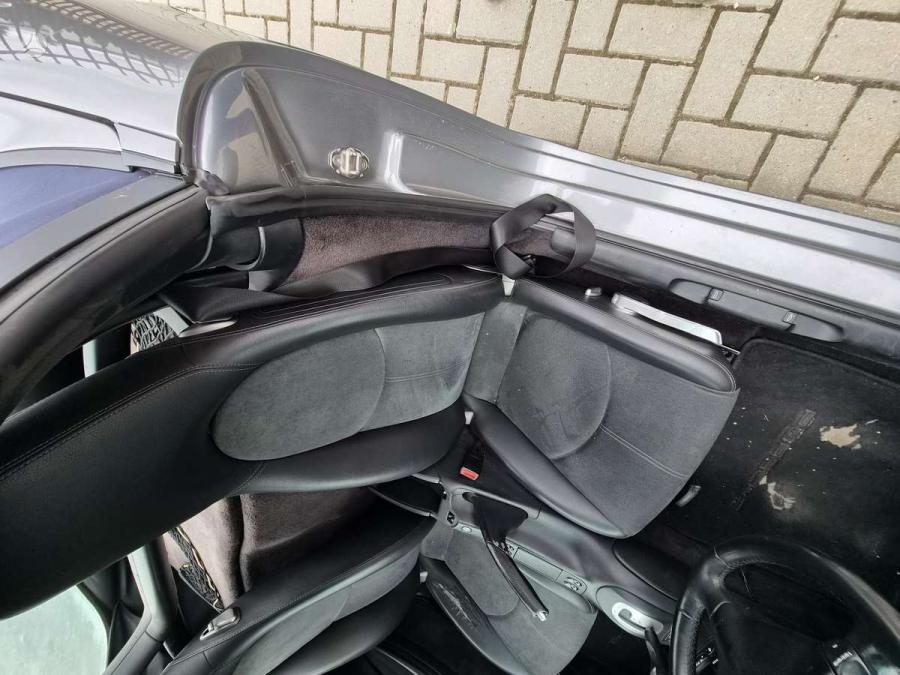 Grey Porsche Boxster 2001 in Kaunas, with an engine capacity of 2.69 L and mileage of 188 thousand km for 10900 €, photo 8 on AUTOMOTO.COM.LV