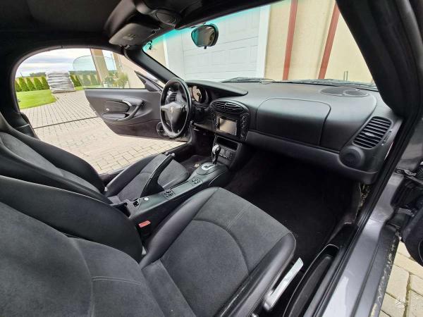 Grey Porsche Boxster 2001 in Kaunas, with an engine capacity of 2.69 L and mileage of 188 thousand km for 10900 €, photo 9 on AUTOMOTO.COM.LV