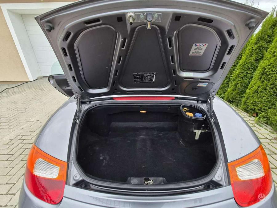 Grey Porsche Boxster 2001 in Kaunas, with an engine capacity of 2.69 L and mileage of 188 thousand km for 10900 €, photo 12 on AUTOMOTO.COM.LV