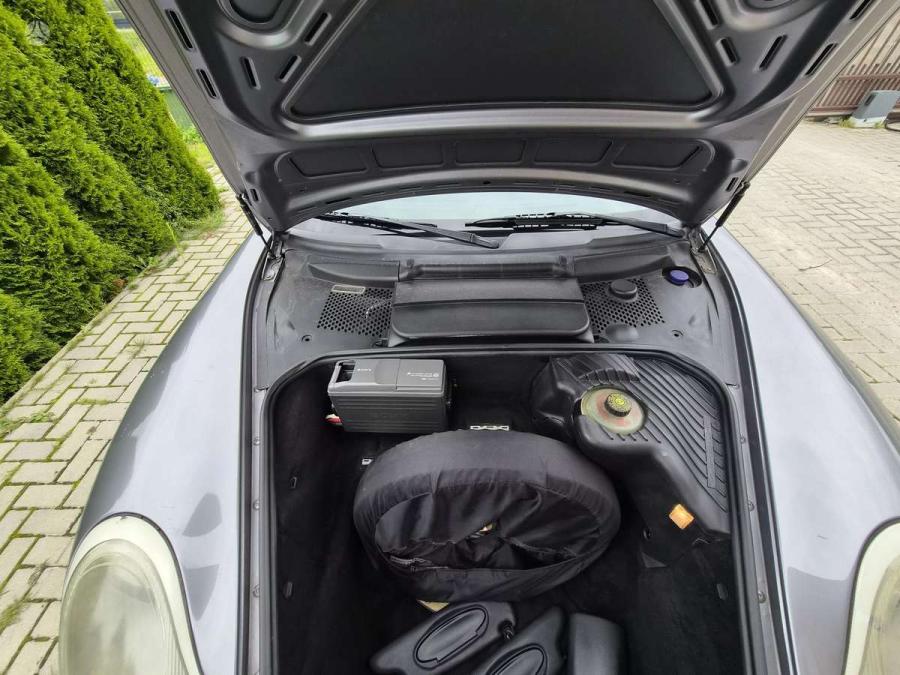 Grey Porsche Boxster 2001 in Kaunas, with an engine capacity of 2.69 L and mileage of 188 thousand km for 10900 €, photo 16 on AUTOMOTO.COM.LV