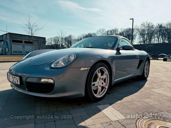 Pelēks Porsche Boxster 2005 Tallina, ar dzinēja tilpumu 2.70 L un nobraukumu 175 tūkst. km par 27500 €, foto 4 vietnē AUTOMOTO.COM.LV
