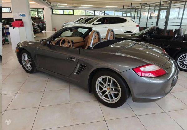 Grey Porsche Boxster 2008 in Gargzdai, with an engine capacity of 0.00 L and mileage of 191 thousand km for 16400 €, photo 2 on AUTOMOTO.COM.LV